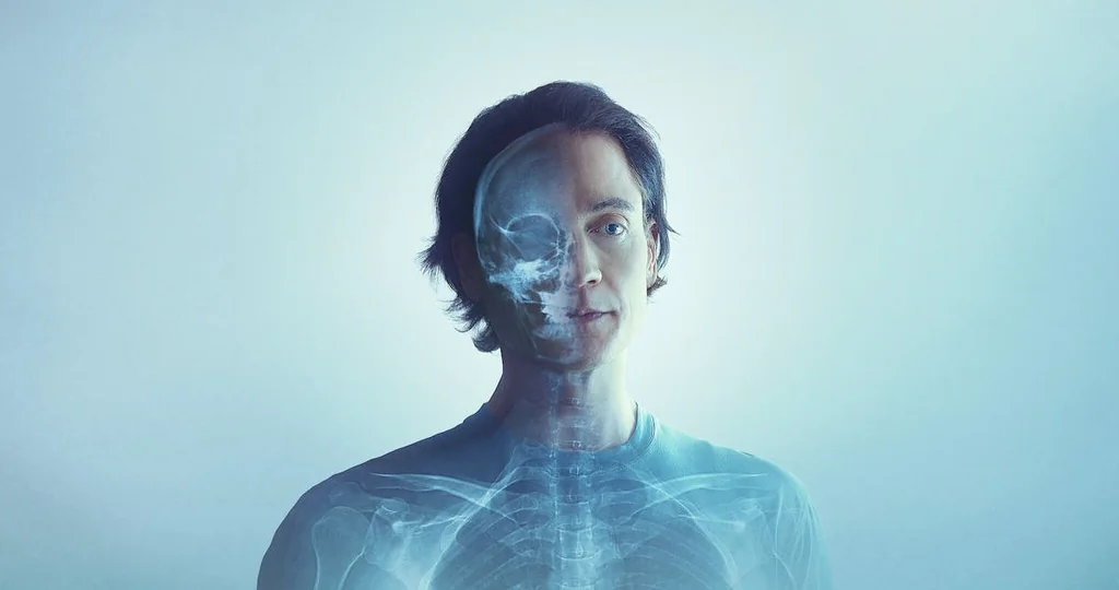 Le quotidien anti-âge de Bryan Johnson, l'homme qui défie le temps ...